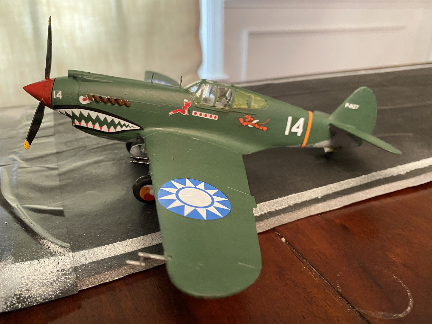 P40B Tiger Shark Aircraft -- Plastic Model Airplane Kit -- 1/48 Scale ...