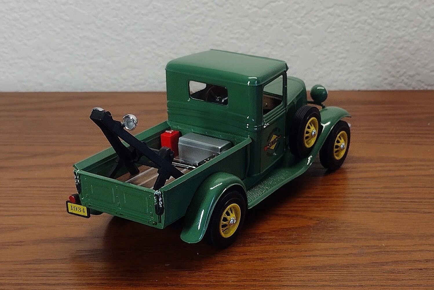 Sunoco 1934 Ford Pickup Tow Truck -- Plastic Model Vehicle Kit -- 1/25 ...