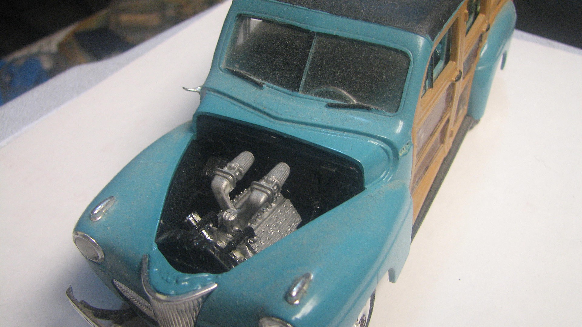 1941 Ford Woody -- Plastic Model Vehicle Kit -- 1/25 Scale -- #906-12 ...