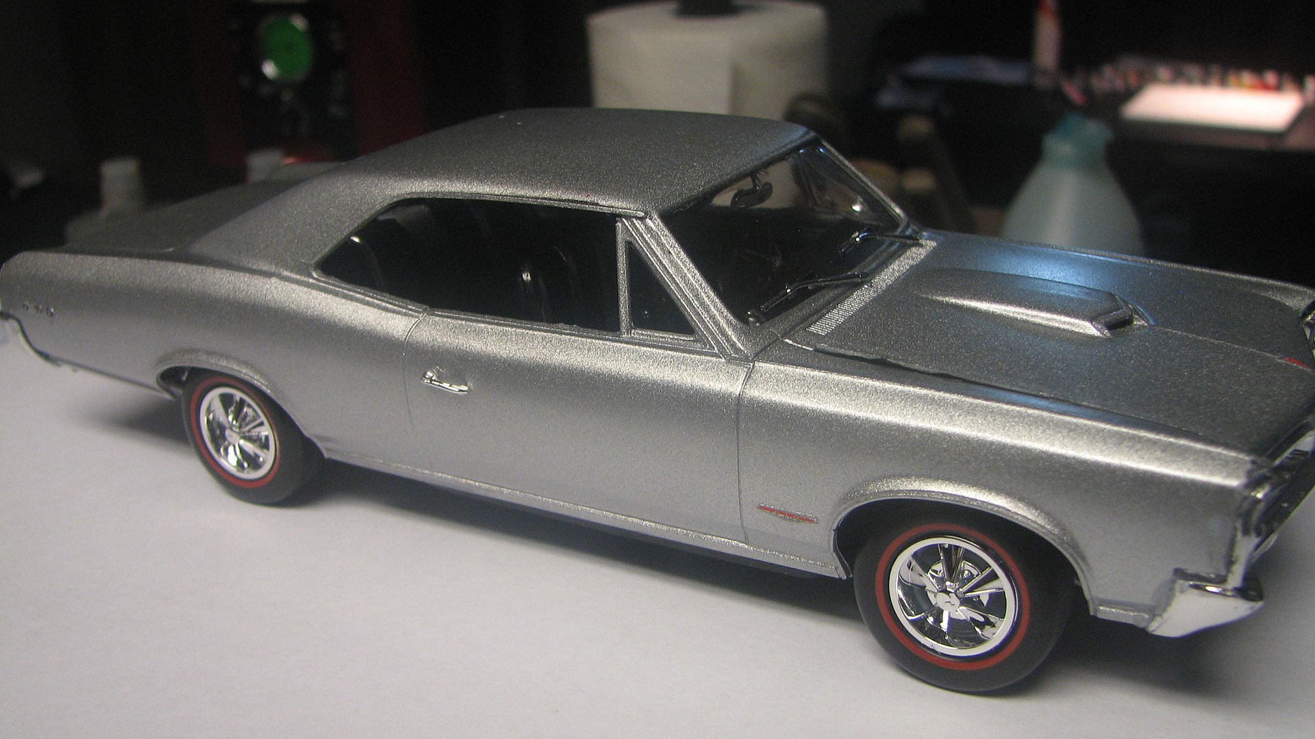 1966 Pontiac GTO -- Plastic Model Car Kit -- 1/25 Scale -- #854479 ...