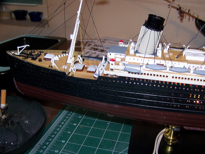 RMS Deluxe Titanic -- Plastic Model Titanic Kit -- 1/350 Scale ...