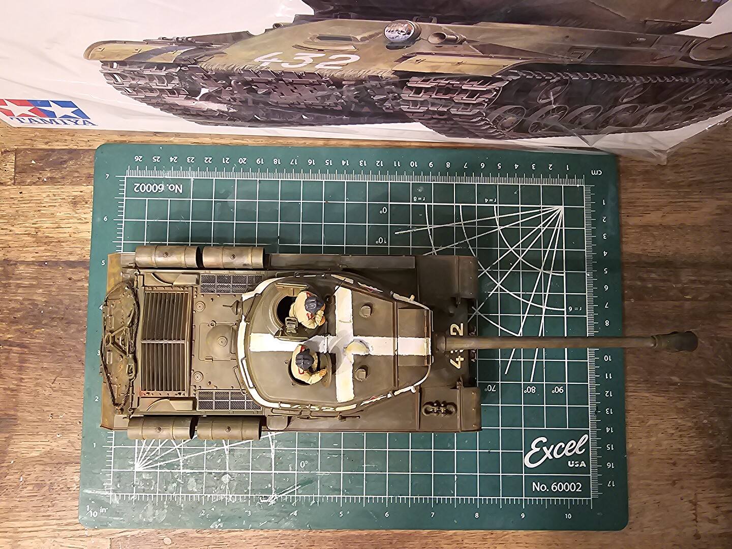 Russian Tank JS-2 Model 1944 ChKZ -- Plastic Model Military Vehicle Kit ...
