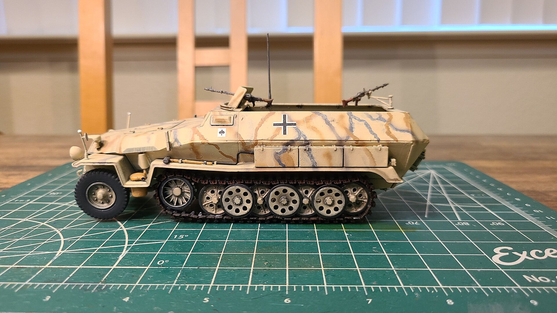 SdKfz 251/1 Ausf C Halftrack -- Plastic Model Halftrack Kit -- 1/35 ...