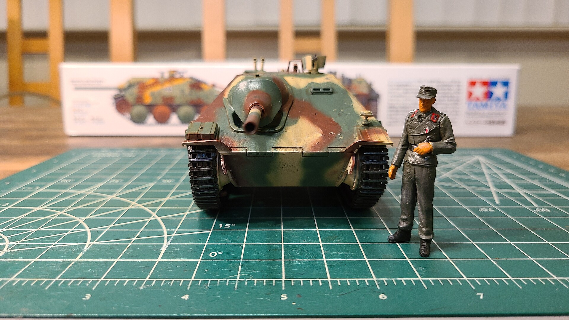 German TD Hetzer Mid Prod. w/ABER PE -- Plastic Model Military Vehicle ...