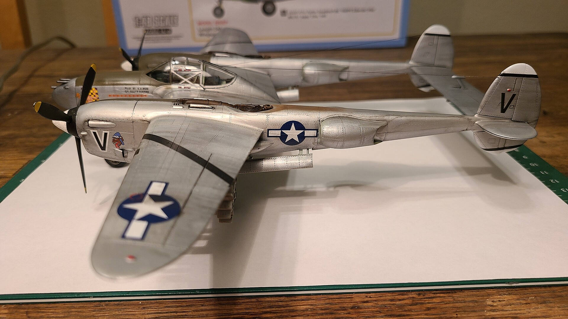 P-38L-5-LO Lightning -- Plastic Model Airplane Kit -- 1/48 Scale ...