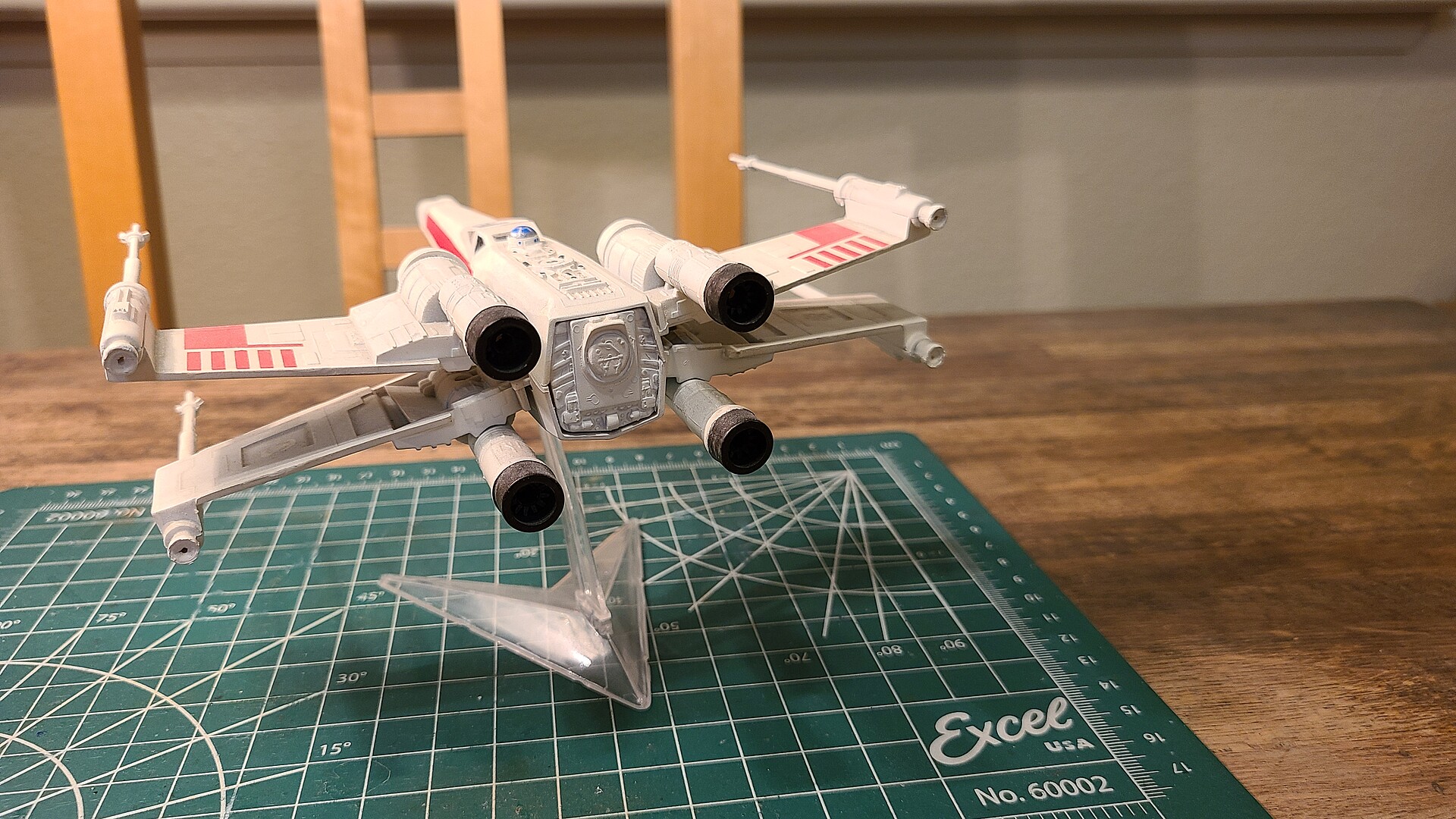 Star Wars- X-Wing Fighter (Snap) -- Science Fiction Plastic Model Kit ...