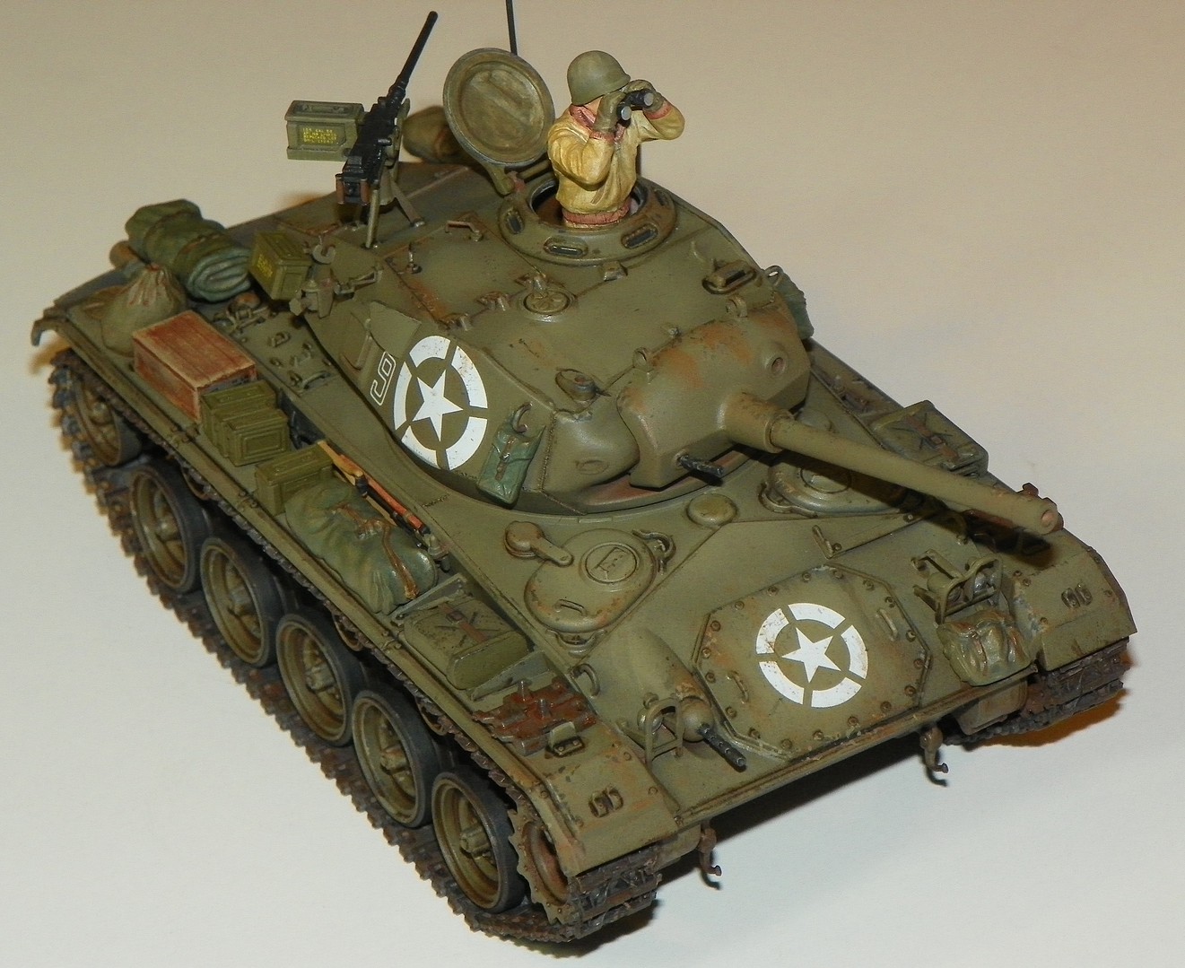 US Light Tank M24 Chaffee Pictures