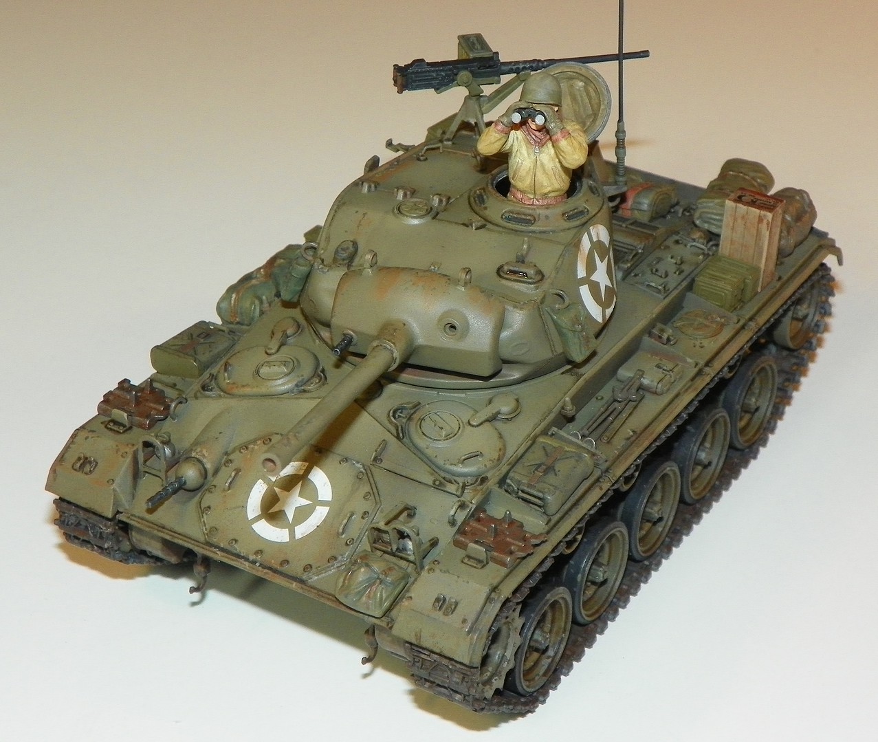 US Light Tank M24 Chaffee Pictures