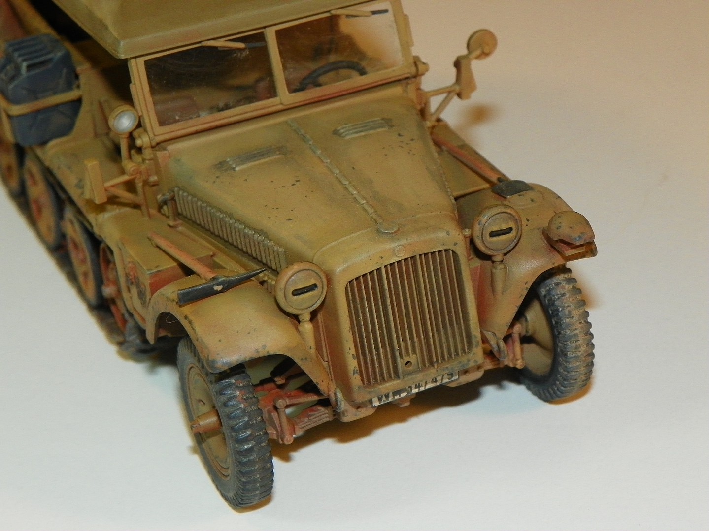 SdKfz 10 Demag D7 Halftrack Paratroopers (4) -- Plastic Model Military ...