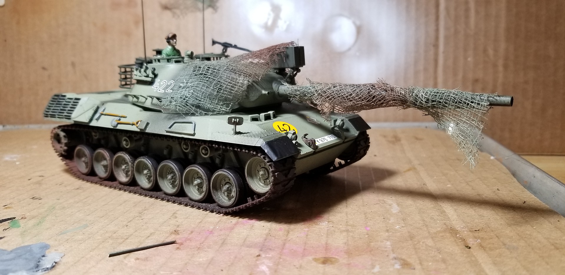 German Leopard Medium Tank -- Plastic Model Military Vehicle Kit -- 1/ ...