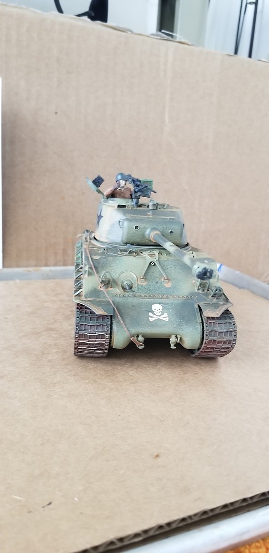 US Medium Tank M4A3E8 Sherman ''Easy Eight'' -- Plastic Model Military Vehicle Kit -- 1/35 ...