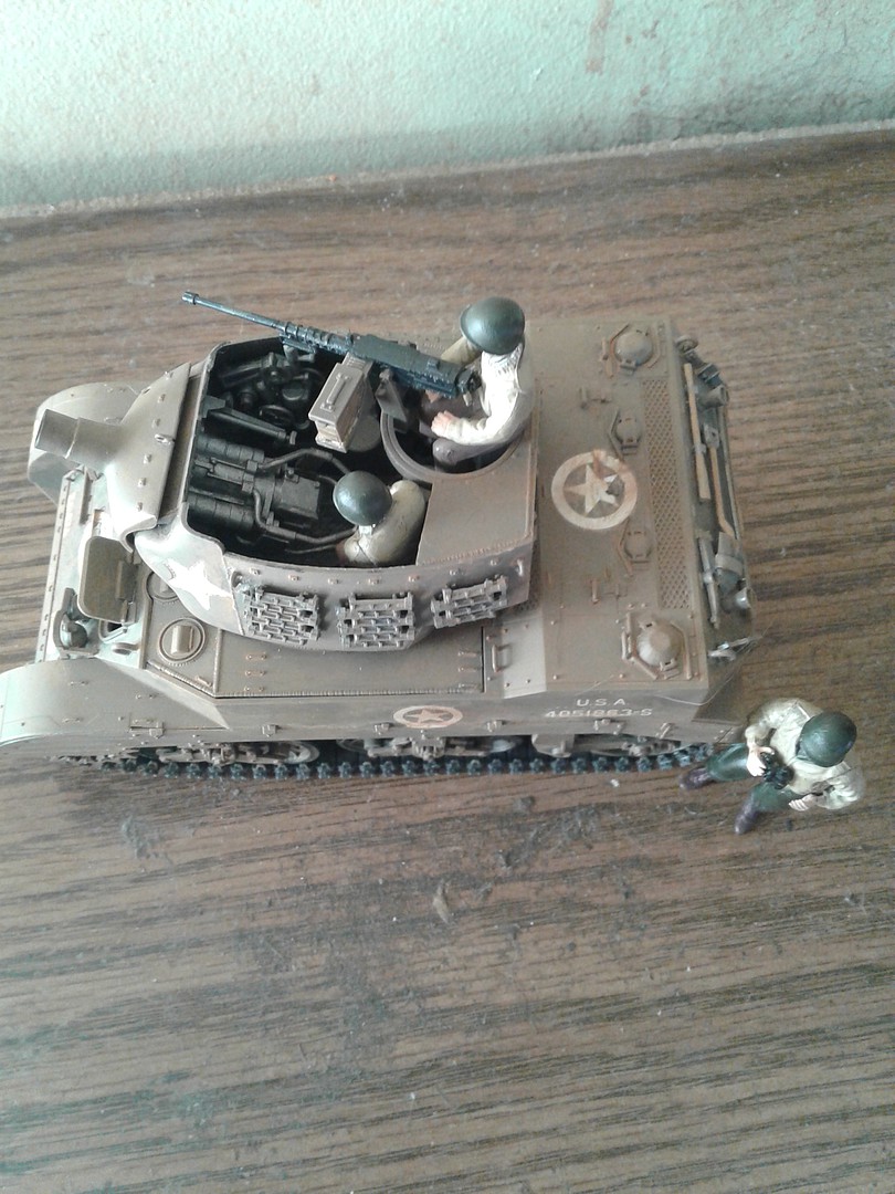 US Howitzer Motor Carriage M8 w/3 Figs -- Plastic Model Military ...