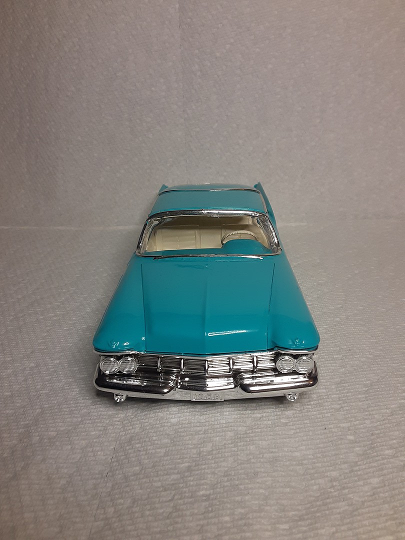 1959 Chrysler Imperial -- Plastic Model Car Kit -- 1/25 Scale -- #1136 ...