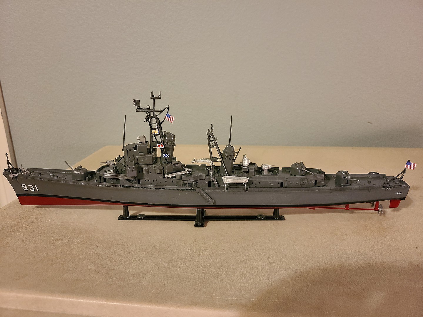 USS Forrest Sherman Destroyer -- Plastic Model Military Ship Kit -- 1/ ...