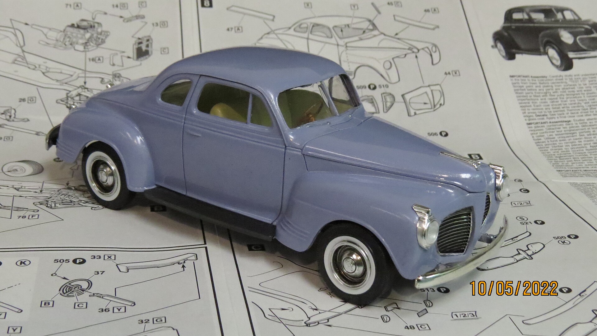 1941 Plymouth Coupe Coca-Cola -- Plastic Model Car Vehicle Kit -- 1/25 ...