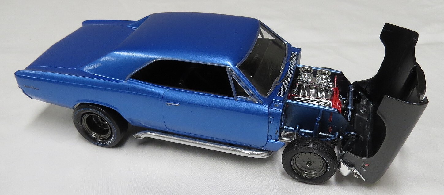 1966 Chevy Malibu SS (2 in 1) -- Plastic Model Car Kit -- 1/24 Scale ...