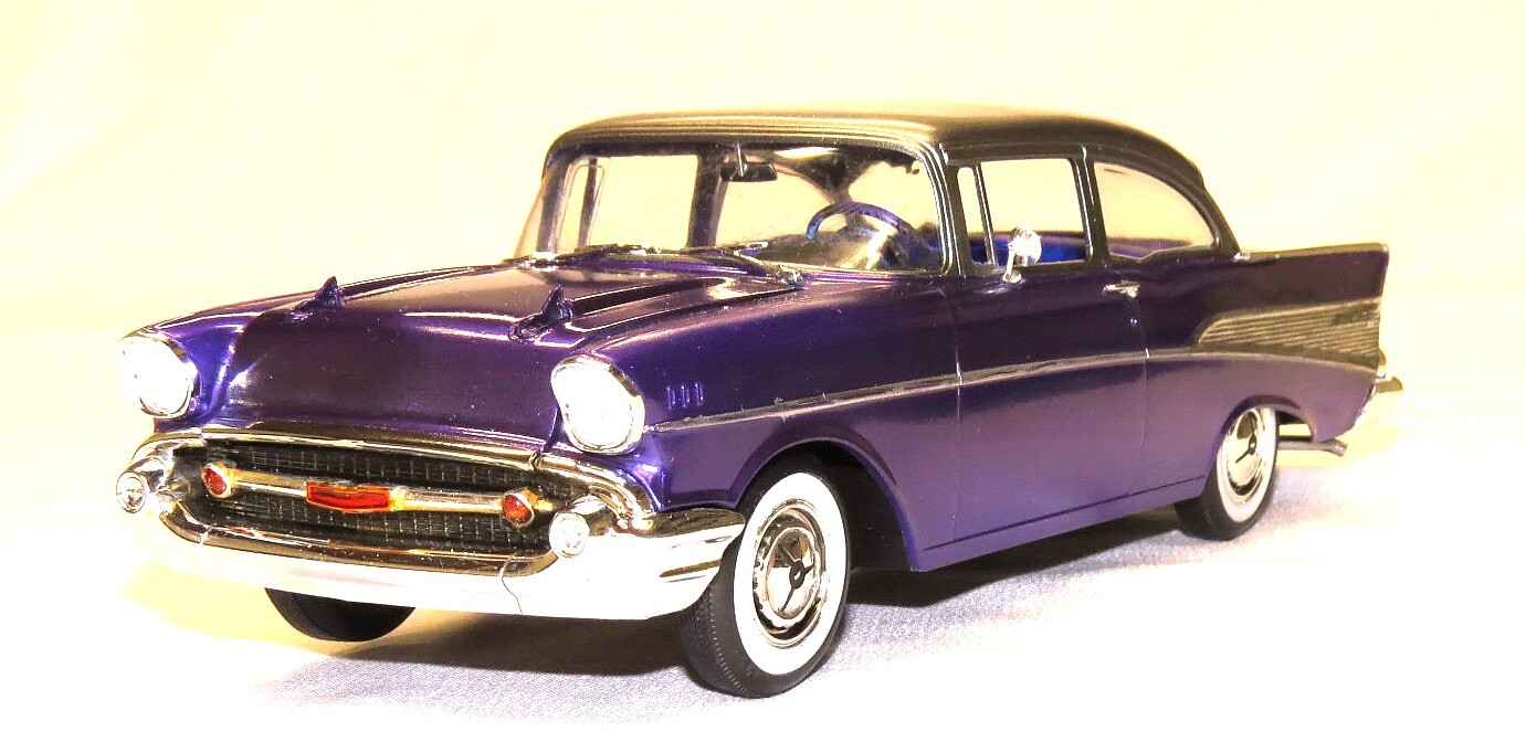1957 Chevy Bel Air (2 in 1) -- Plastic Model Car Kit -- 1/25 Scale ...