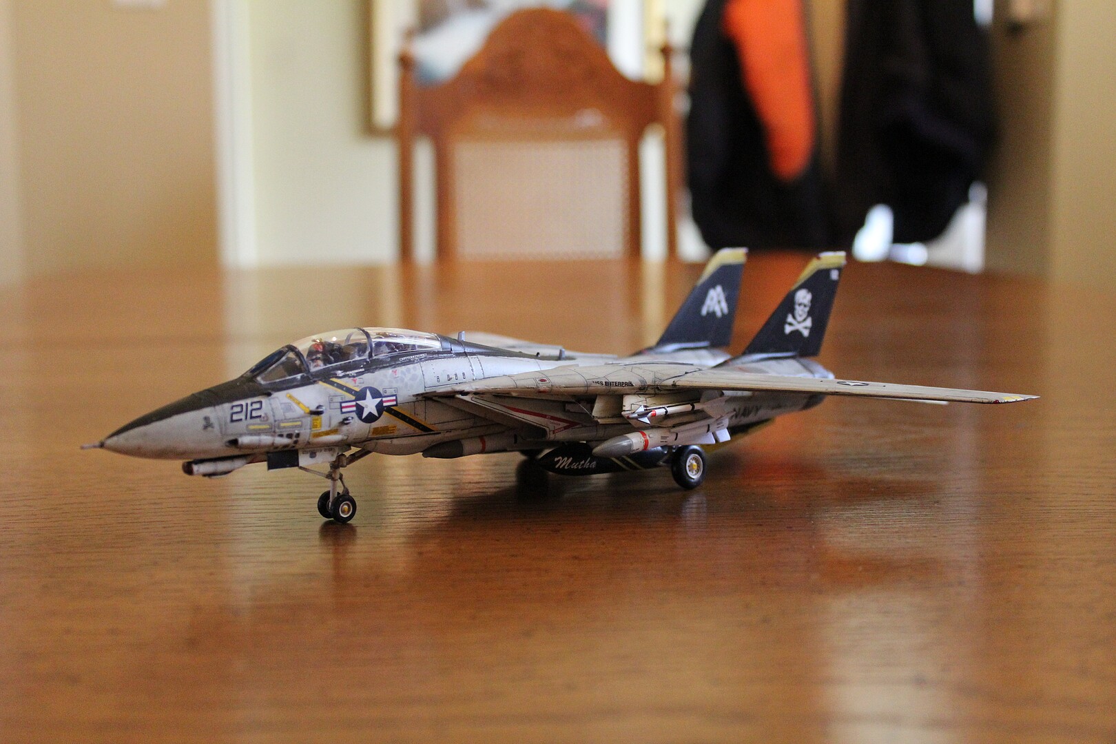 F14A VF143 Pukin Dogs USN Fighter -- Plastic Model Airplane Kit -- 1/72 ...