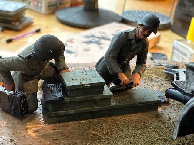 20mm Flak38 Figs -- Plastic Model Military Diorama Kit -- 1/35 Scale ...