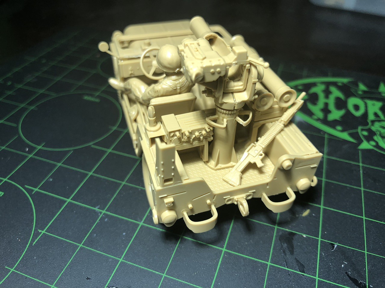 US M151A2 w/Tow Launcher -- Plastic Model Military Vehicle Kit -- 1/35 ...