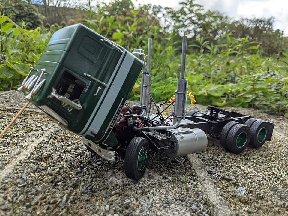 International Transtar CO-4070A -- Plastic Model Truck -- 1/25 Scale ...