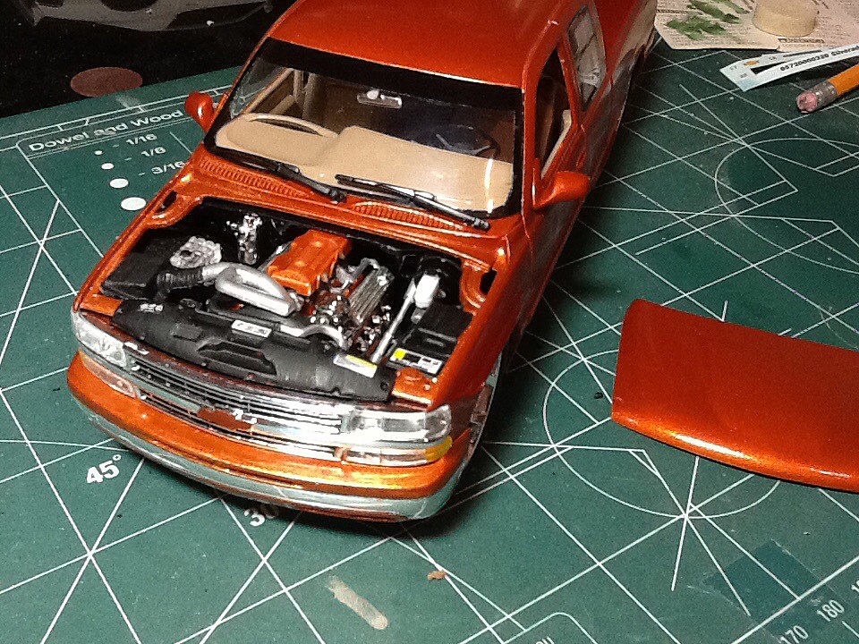 1999 Chevy Silverado Custom Pickup -- Plastic Model Truck Kit -- 1/25 ...