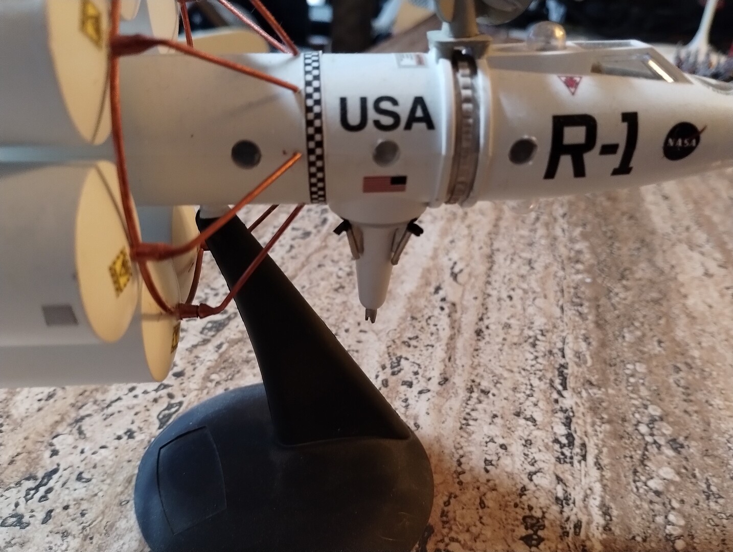 RETRIVER ROCKET -- Plastic Model Spacecraft Kit -- 1/72 Scale -- #06002 ...