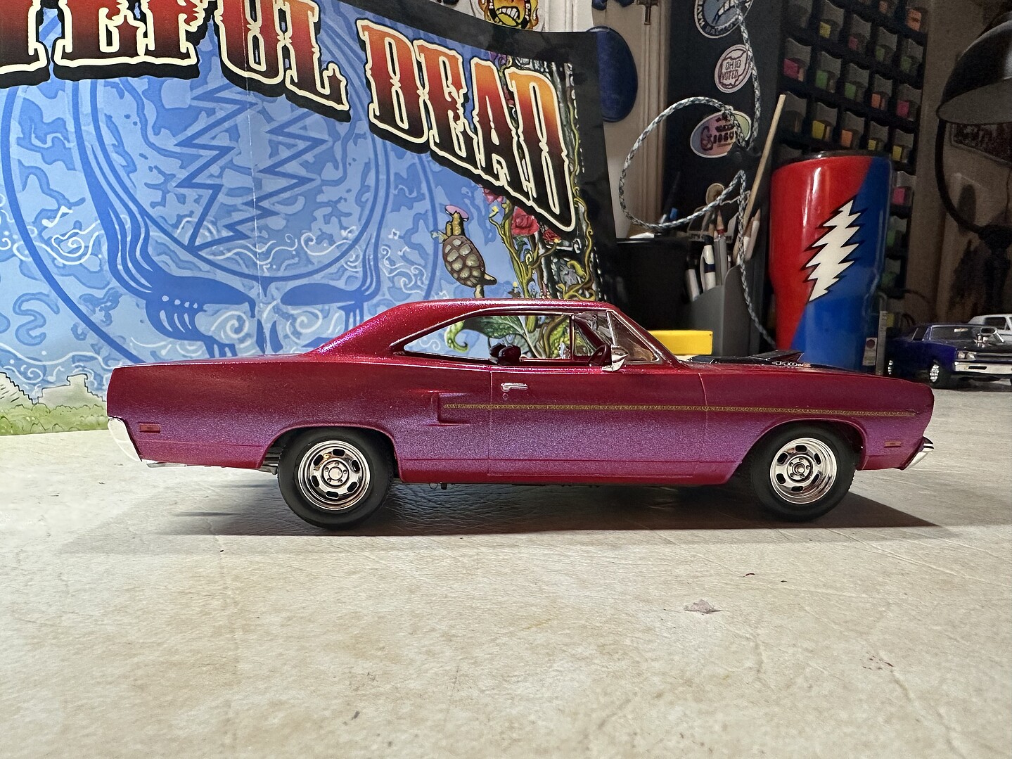1970 Plymouth Roadrunner -- Plastic Model Car Kit -- 1/24 Scale ...