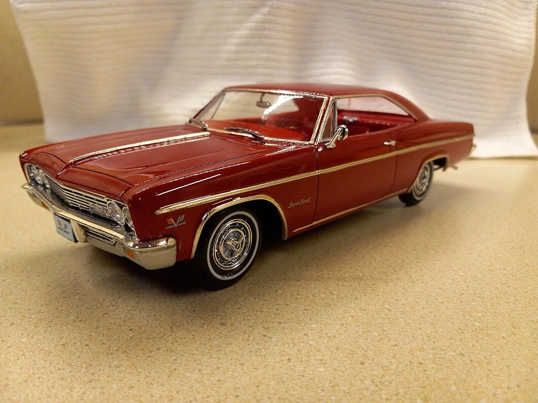 Gallery Pictures Revell-Monogram '66 Chevy Impala SS 396 2n1 Plastic ...