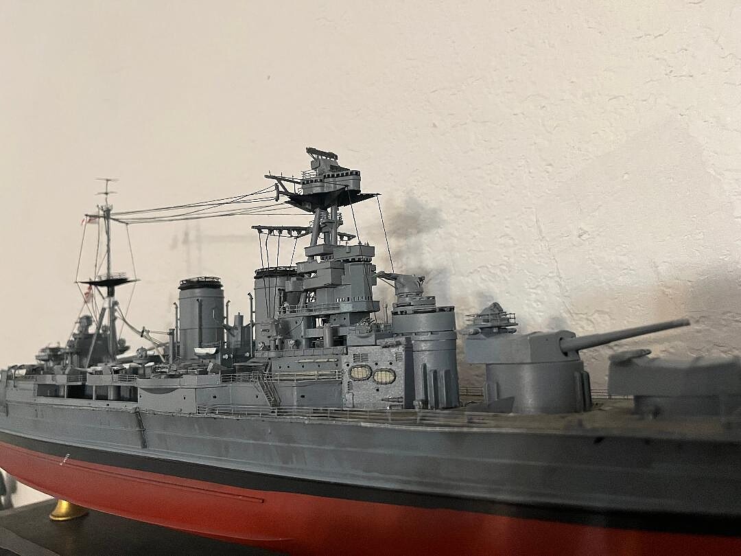 HMS Hood Battleship -- Plastic Model Military Ship Kit -- 1/350 Scale ...