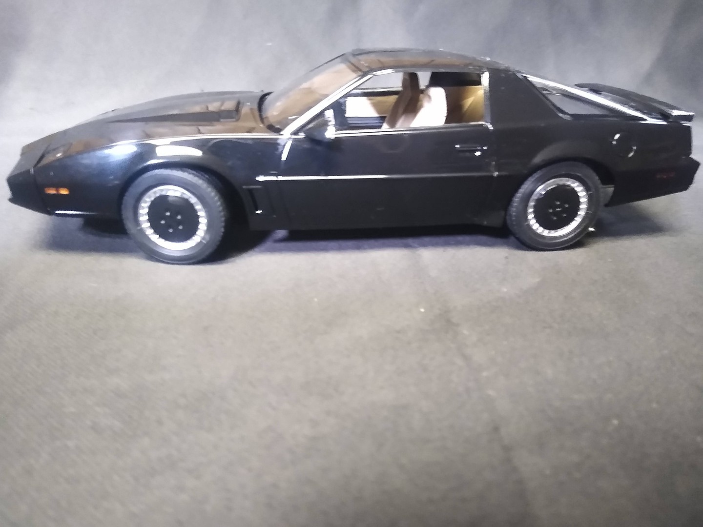 Knight Rider 2000 KITT Season IV -- Plastic Model Car Kit -- 1/24 Scale ...