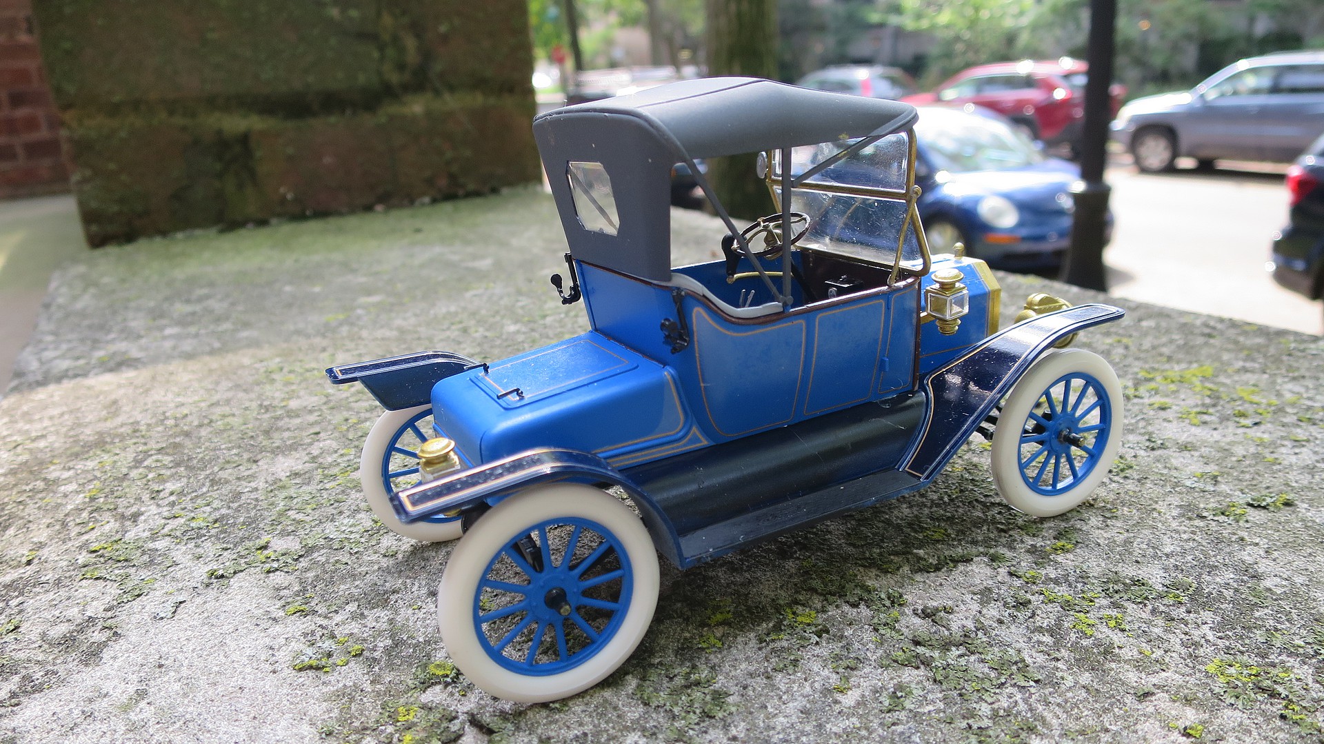 1/24 1913 Ford Model T Roadster -- Plastic Model Car Kit -- 1/24 Scale ...