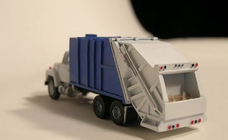 1980s Garbage Truck (Unpainted Metal Kit) -- N Scale Model Railroad ...