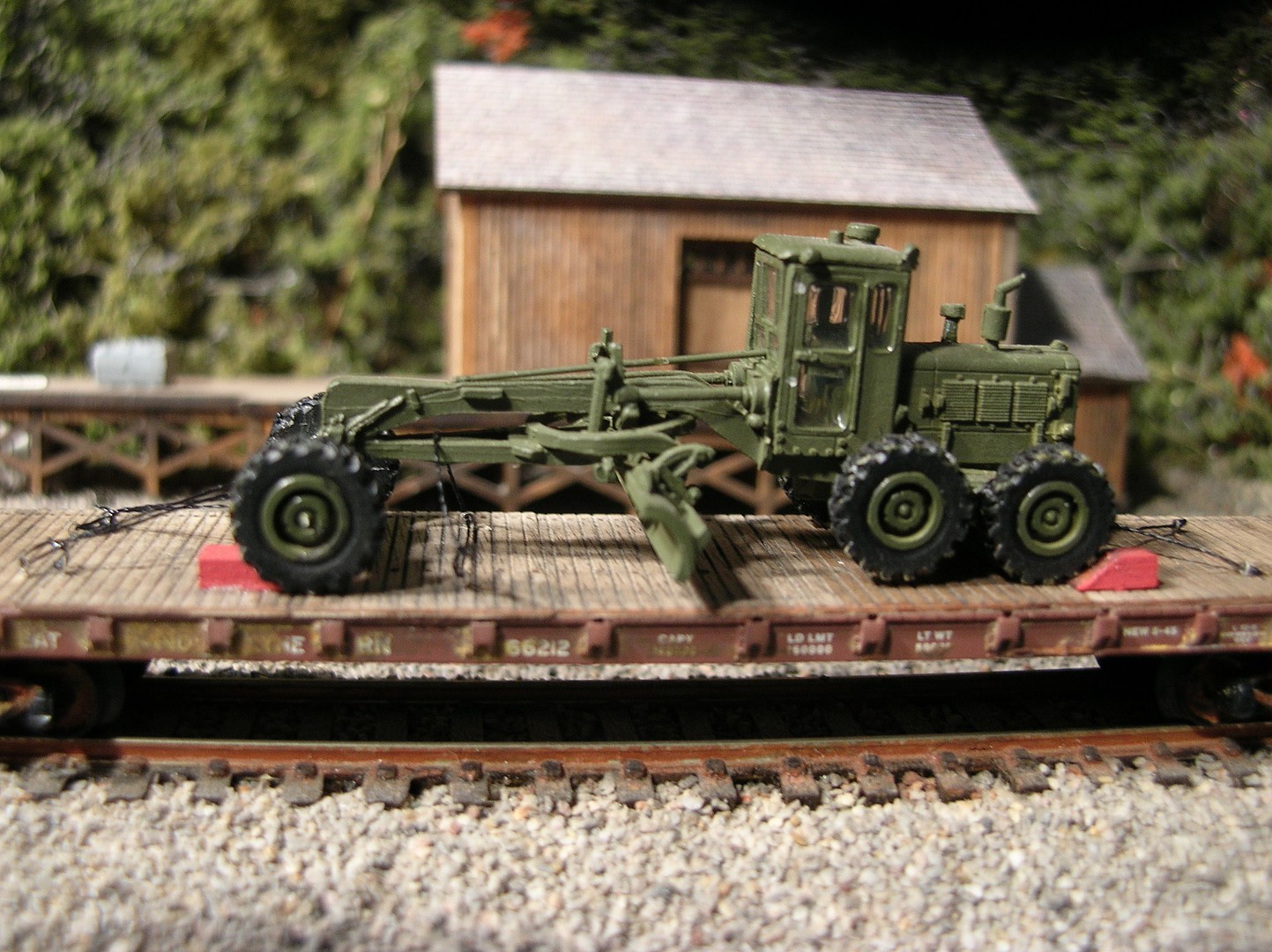 120 Road Grader/Scraper (Unpainted Metal Kit) -- N Scale Model Railroad ...