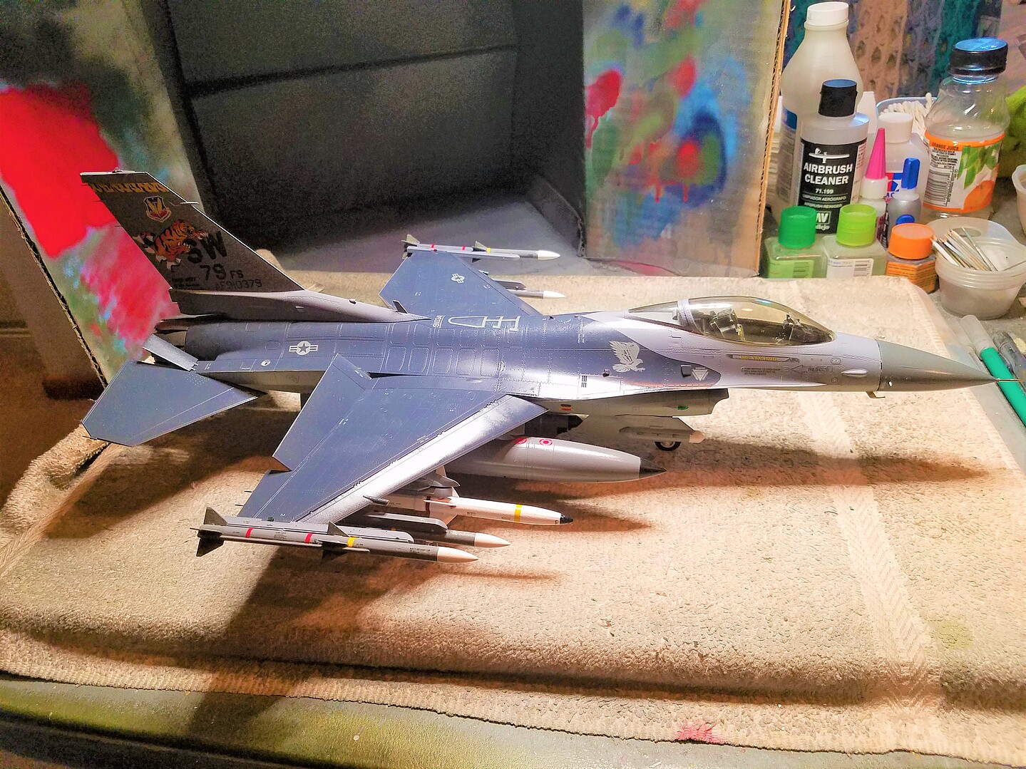 F16CJ Block 50 Fighting Falcon Jet -- Plastic Model Airplane Kit -- 1/ ...