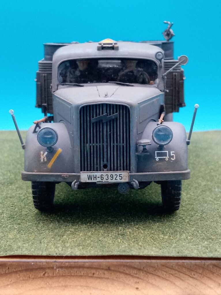 German 3 Ton 4x2 Cargo Truck -- Plastic Model Military Vehicle Kit -- 1 ...