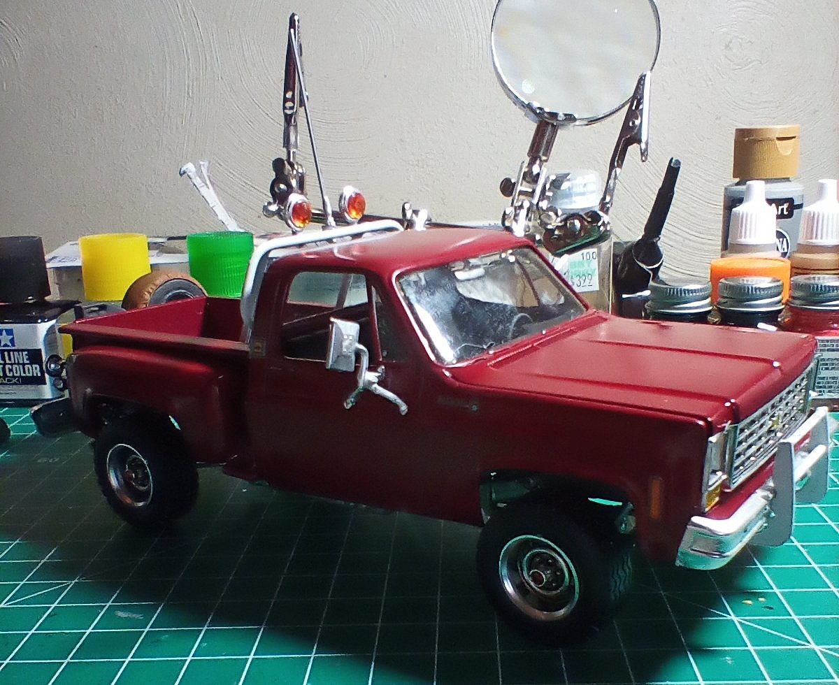 1976 Chevy Sport Stepside -- Plastic Model Car Kit -- 1/24 Scale ...