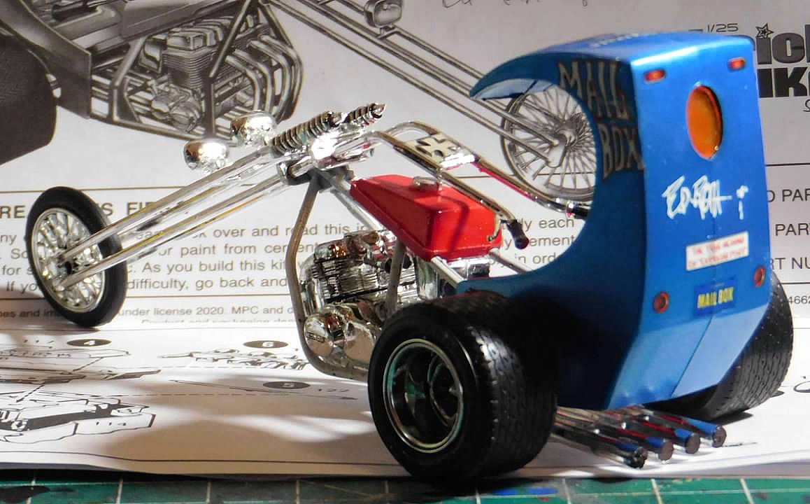 Ed Roth's Mail Box Chopper (Trick Trikes) -- Plastic Model Motorcycle ...