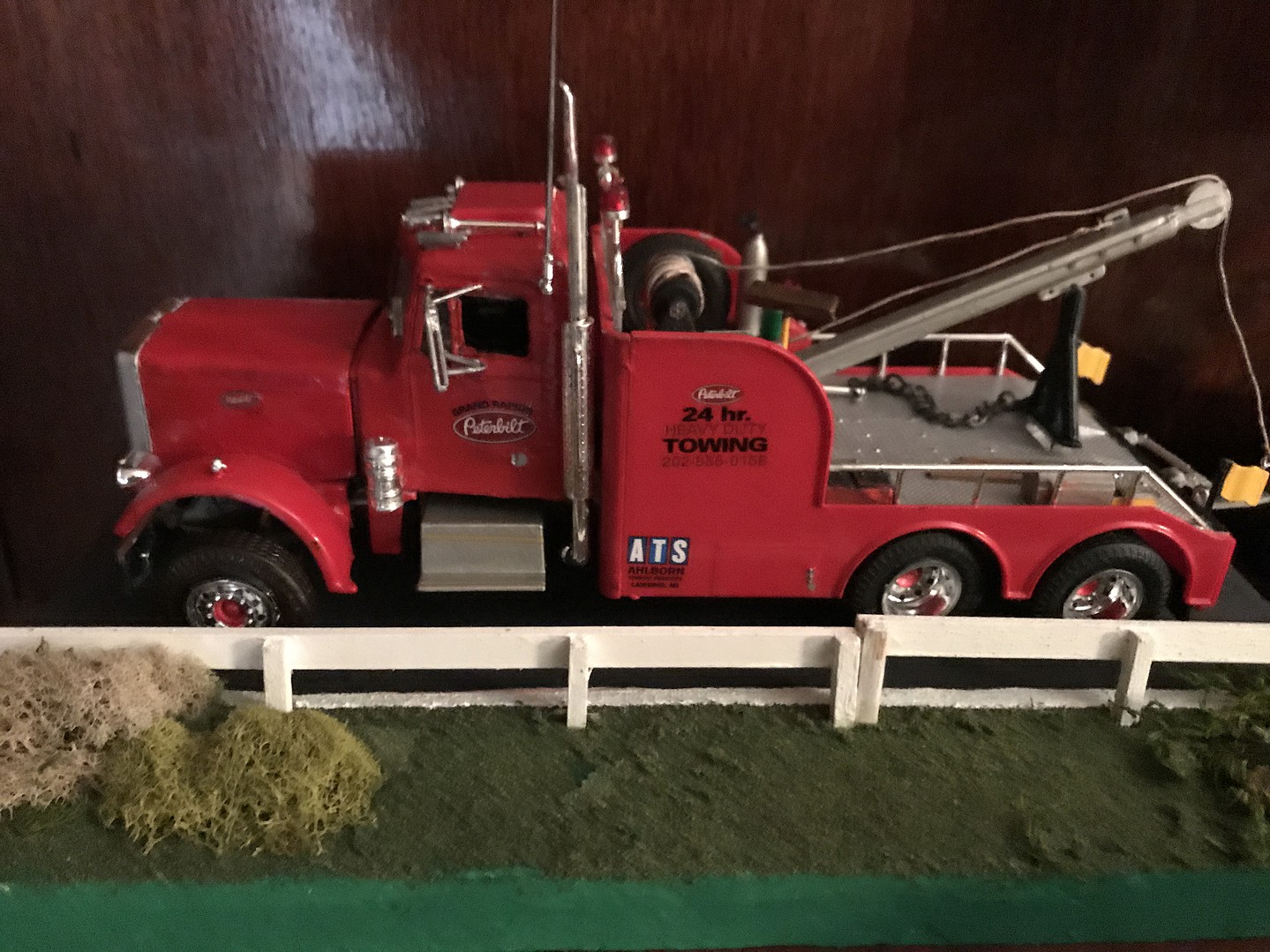 Peterbilt 359 Wrecker -- Plastic Model Vehicle Kit -- 1/25 Scale ...