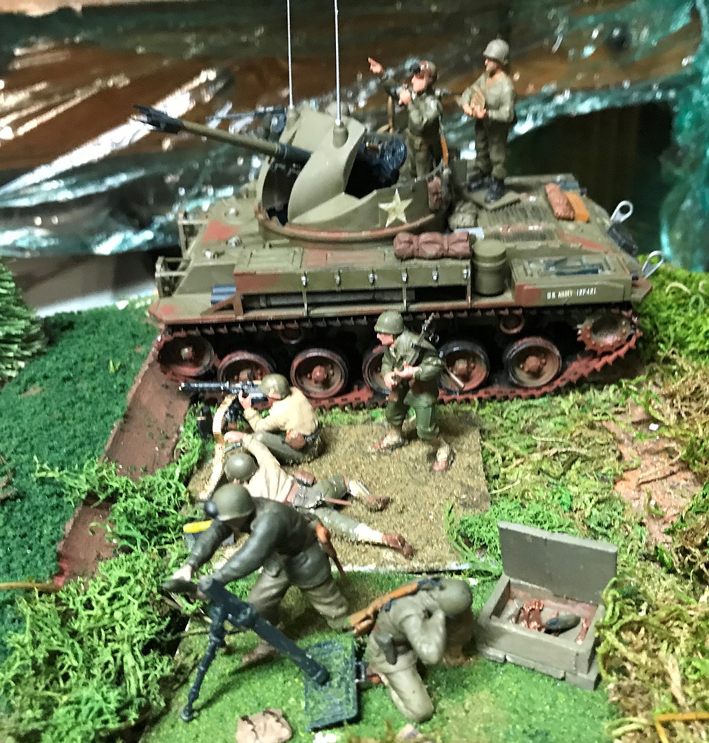 US Gun M42 Duster -- Plastic Model Tank Kit -- 1/35 Scale -- #35161 ...