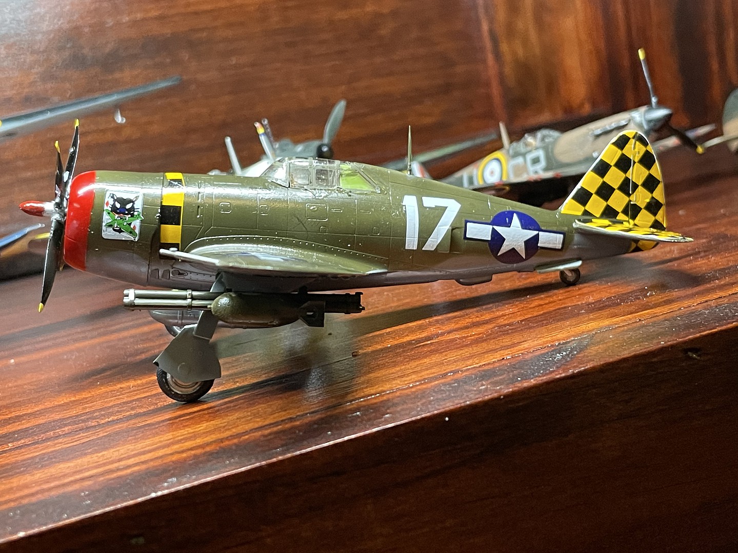 P47D Razorback Fighter -- Plastic Model Airplane Kit -- 1/72 Scale ...