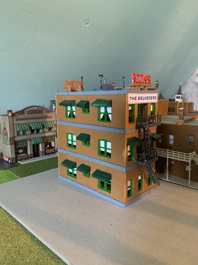 Belvedere Downtown Hotel Kit -- Model Train Building -- HO Scale ...