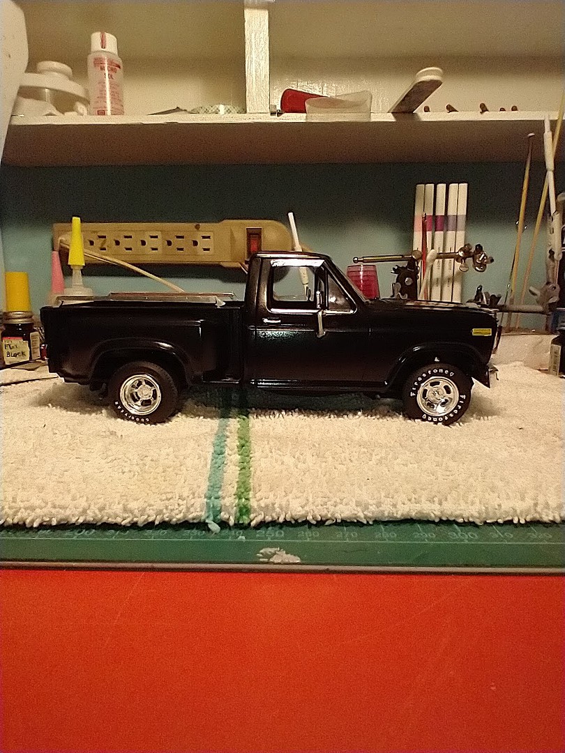 Ford Ranger Pickup -- Plastic Model Truck Kit -- 1/24 Scale -- #854360 ...