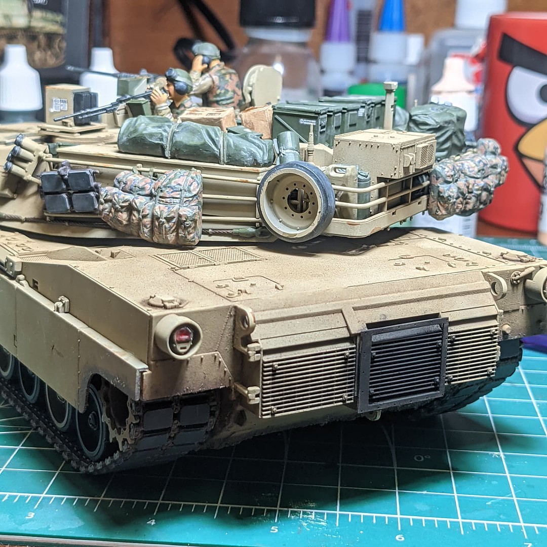 M1A2 Abrams 120mm Gun Tank -- Plastic Model Military Vehicle Kit -- 1/ ...
