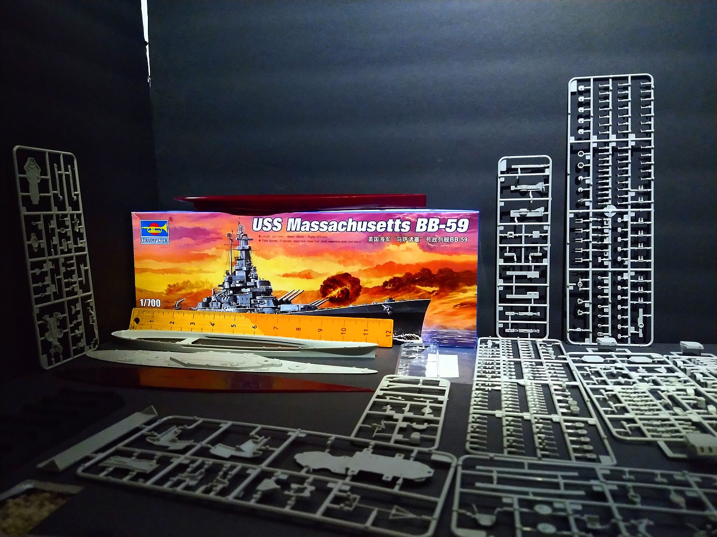 USS Massachusetts BB59 Battleship -- Plastic Model Military Ship -- 1/ ...