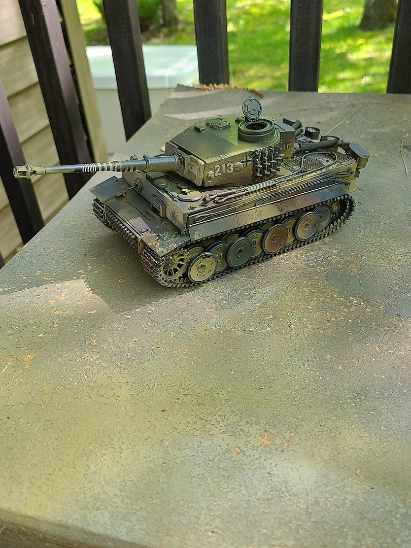 German Tiger I Early Production Tank -- Plastic Model Tank -- 1/35 ...