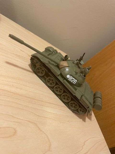 Russian T55 Medium Tank -- Plastic Model Military Vehicle Kit -- 1/48 ...