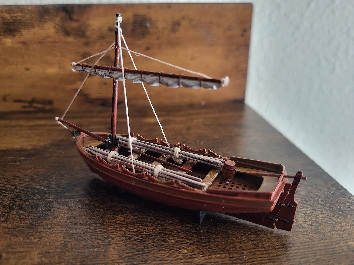 Medieval Life Boat / Dinghy -- 1/72 Scale -- Plastic Model Ship ...