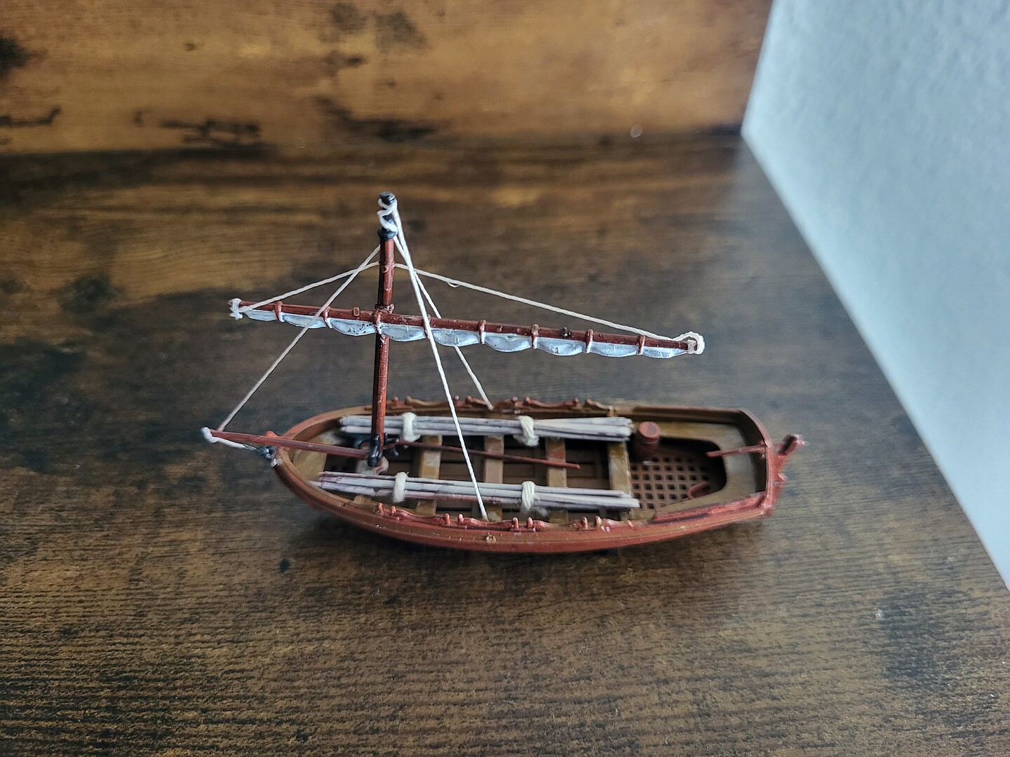 Medieval Life Boat / Dinghy -- 1/72 Scale -- Plastic Model Ship ...