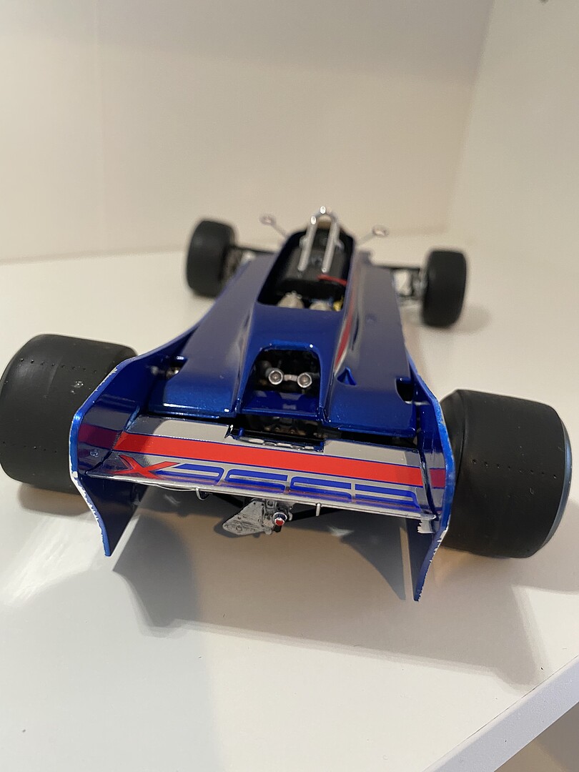 1981 Lotus Type 88 Team Lotus F1 Race -- Plastic Model Car Vehicle Kit ...